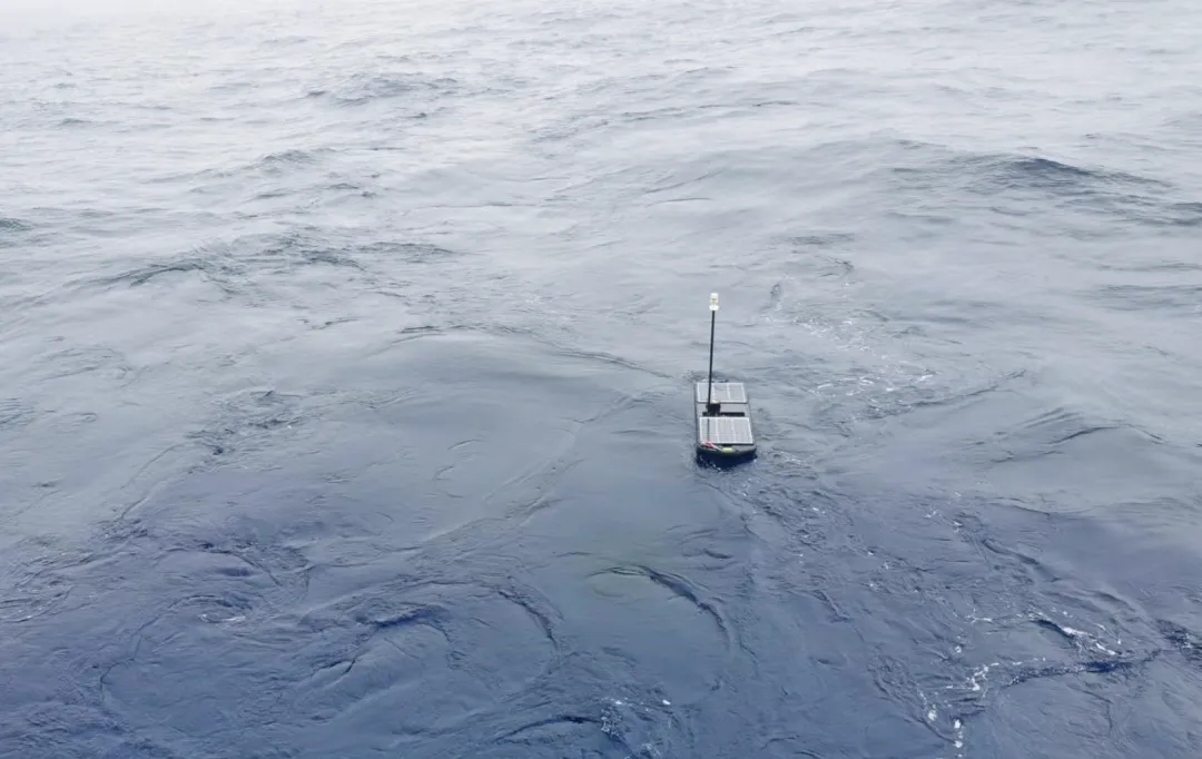 "Black Pearl" new record! Observations of the air-sea interface in the ...